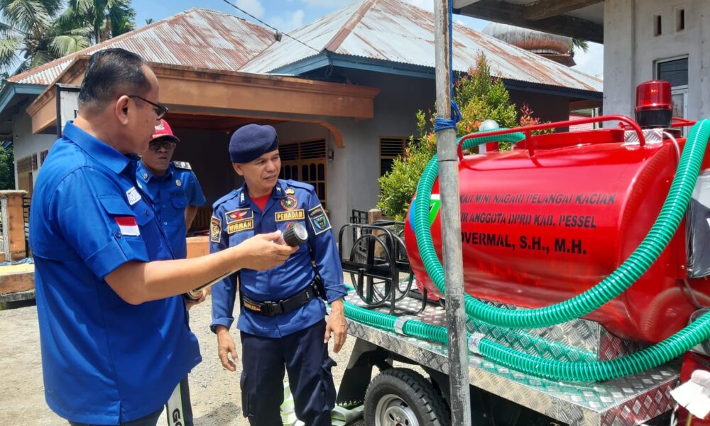 Peduli Kemanusiaan, Novermal Bantu Mini Damkar Untuk Nagari Palangai ...